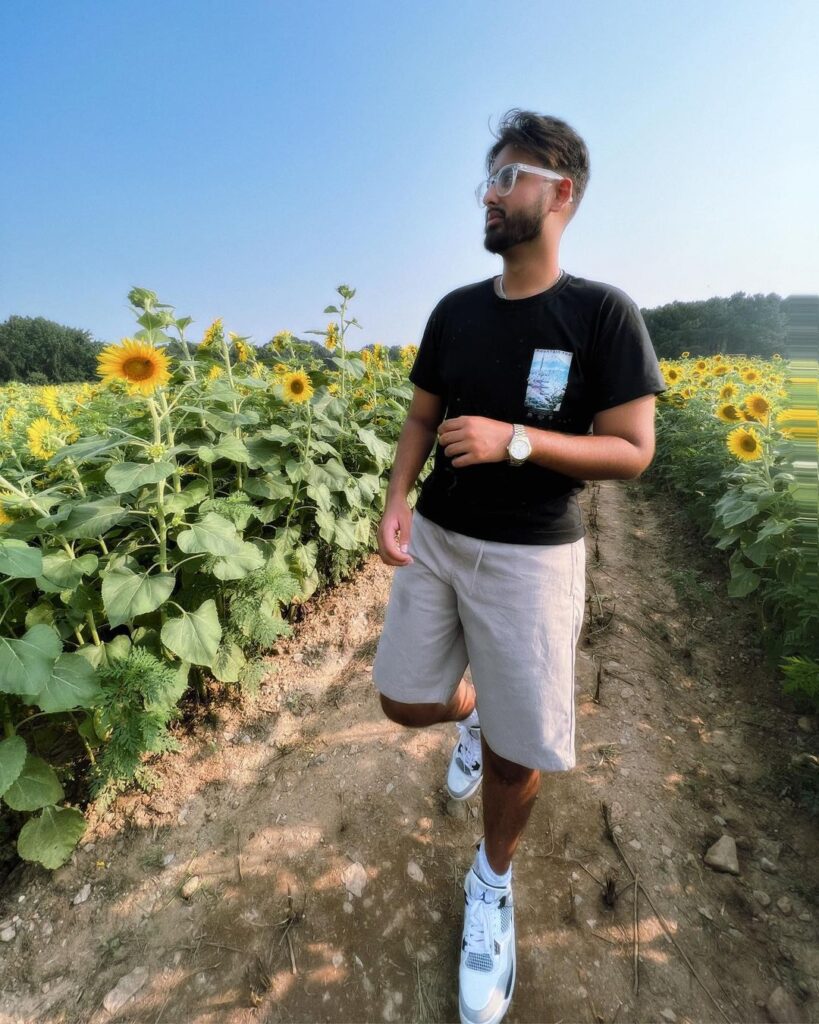 Meet Archit Gupta: A Multifaceted Maestro of Music, Tech, and Gaming!